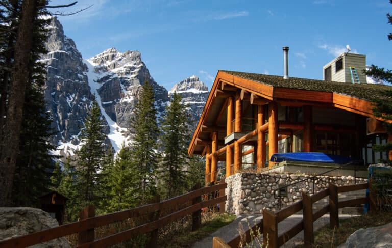 How to get to Moraine Lake in Banff National Park in 2026 - Travel ...